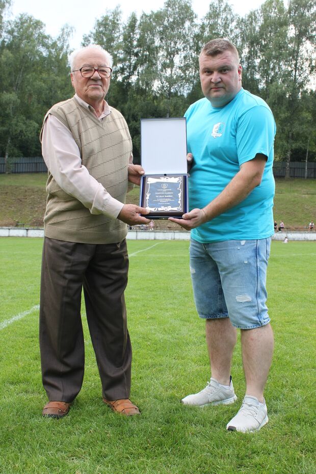 Veľké Rovné oslavovalo: Po päťdesiatich rokoch sa futbalisti dočkali ...